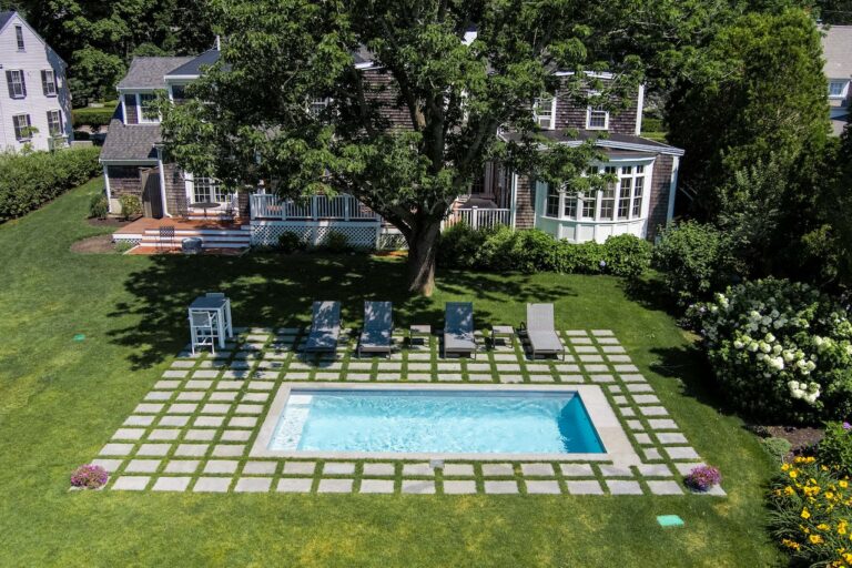 Elm Street | Plunge Pools Builder Gallery