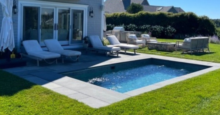 Guide To: Plunge Pools Vs. Traditional Pools | Plunge Pools